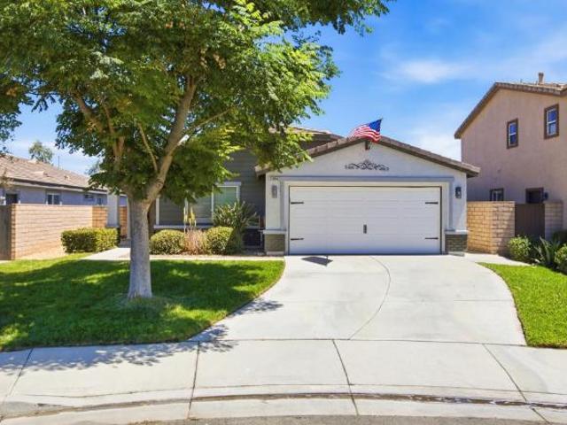 3 Br, 2 bath, Single Family Home 23856 Silver Summit Ct
