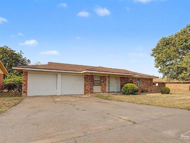 3 Br, 2 bath, Single Family Home 2310 Reilly Rd
