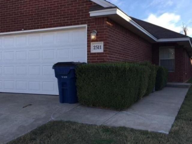 3 Br, 2 bath, Single Family Home 2511 W Oklahoma Ave