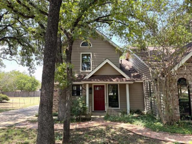 3 Br, 2 bath, Single Family Home 3410 Timberline Dr