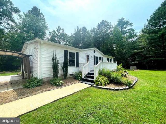 3 Br, 2 bath, Single Family Home 39819 Lady Baltimore Ave