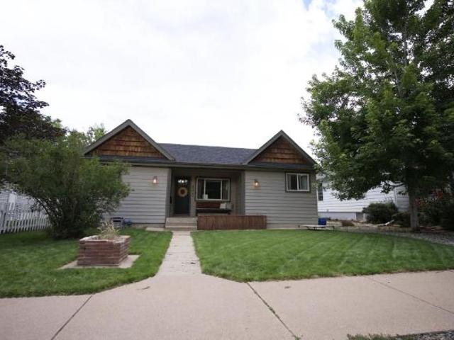 3 Br, 2 bath, Single Family Home 4320 Winona Ct