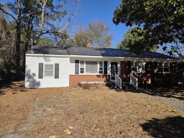 3 Br, 2 bath, Single Family Home 501 Pittman Dr