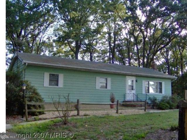 3 Br, 2 bath, Single Family Home 5472 Sixes Rd