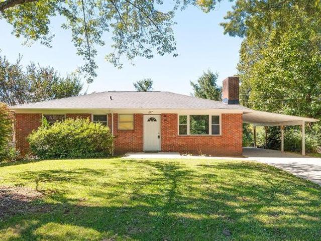 3 Br, 2 bath, Single Family Home 677 Monte Vista