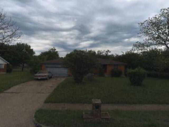 3 Br, 2 bath, Single Family Home 7616 Santa Rosa Way