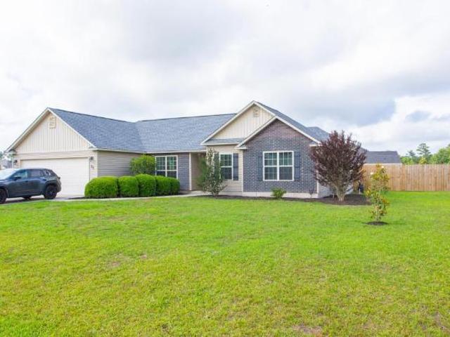3 Br, 2 bath, Single Family Home 97 Mill Pond Pl
