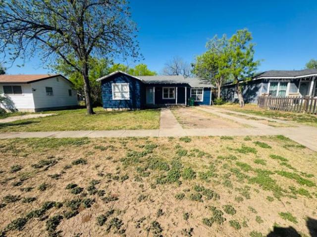 3 Br, 2 bath, Single Family 1405 Hassell St
