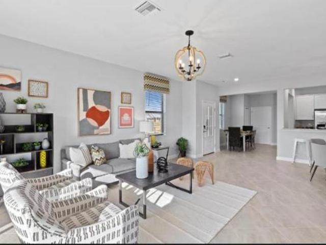 3 Br, 2 bath, Single Family 14079 Pine Lodge Ln