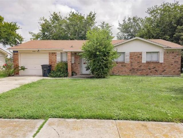 3 Br, 2 bath, Single Family 1408 Hammond Dr