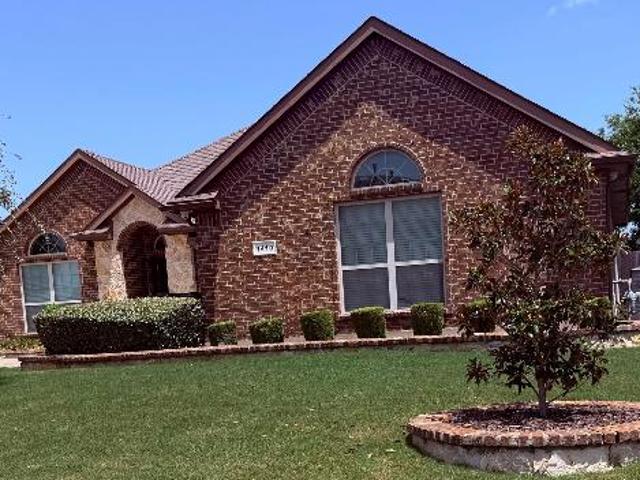 3 Br, 2 bath, Single Family 1410 Majestic Meadows Dr