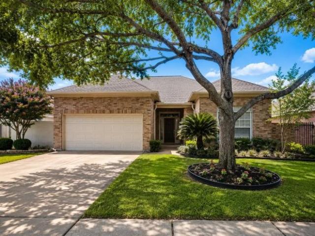 3 Br, 2 bath, Single Family 1414 Caravelle Ct