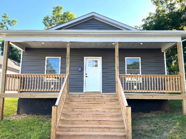 3 Br, 2 bath, Single Family 1415 Floyd St