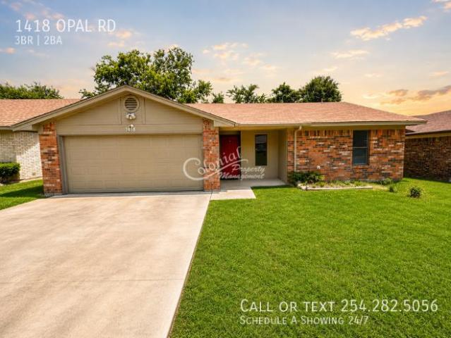 3 Br, 2 bath, Single Family 1418 Opal Rd