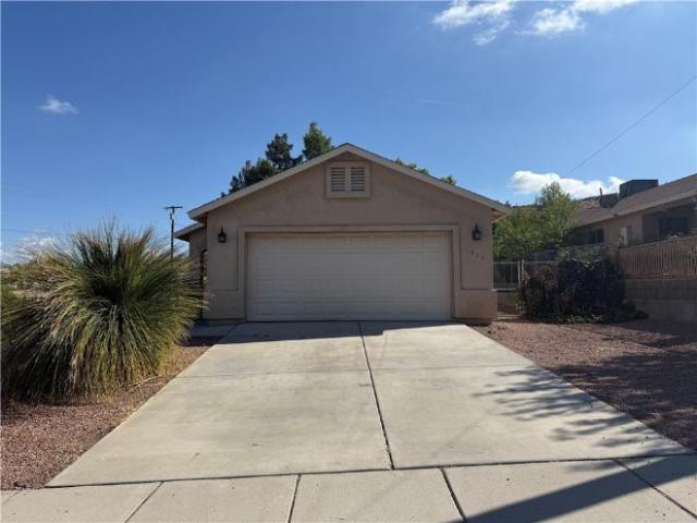 3 Br, 2 bath, Single Family 1420 Jefferson Street