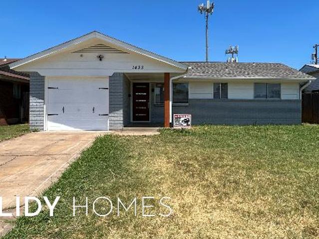 3 Br, 2 bath, Single Family 1433 Southwest 60th Street