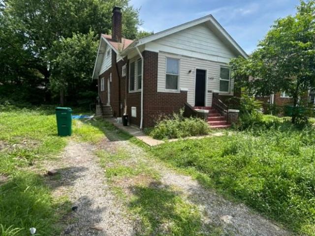 3 Br, 2 bath, Single Family 1438 N 44th St