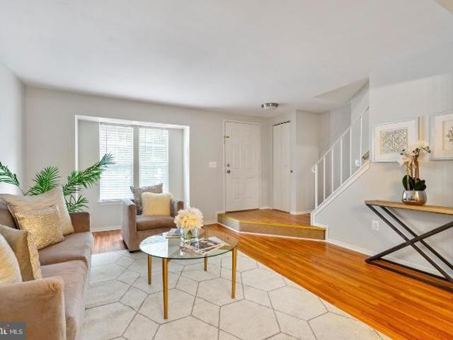 3 Br, 2 bath, Single Family 14465 Long Green Dr
