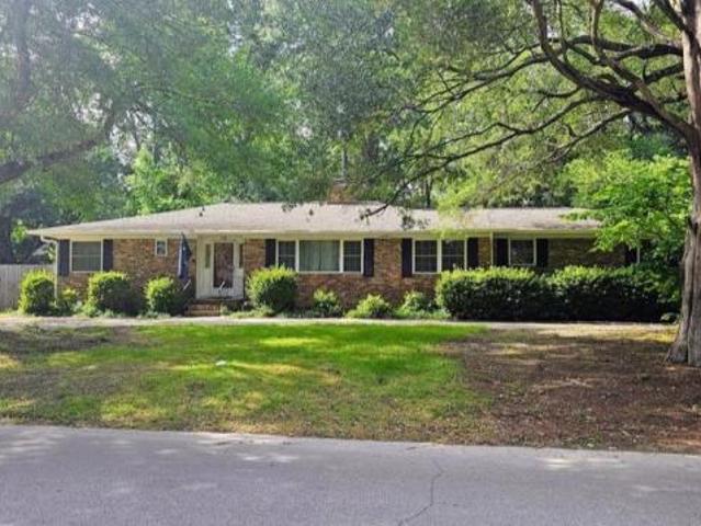 3 Br, 2 bath, Single Family 1446 Audubon Dr
