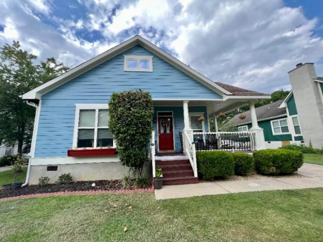 3 Br, 2 bath, Single Family 1461 Tatnall Pl