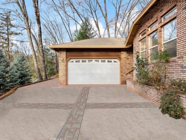3 Br, 2 bath, Single Family 14648 Lafayette Circle