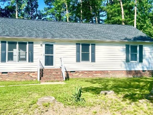 3 Br, 2 bath, Single Family 14720 Loren Dr