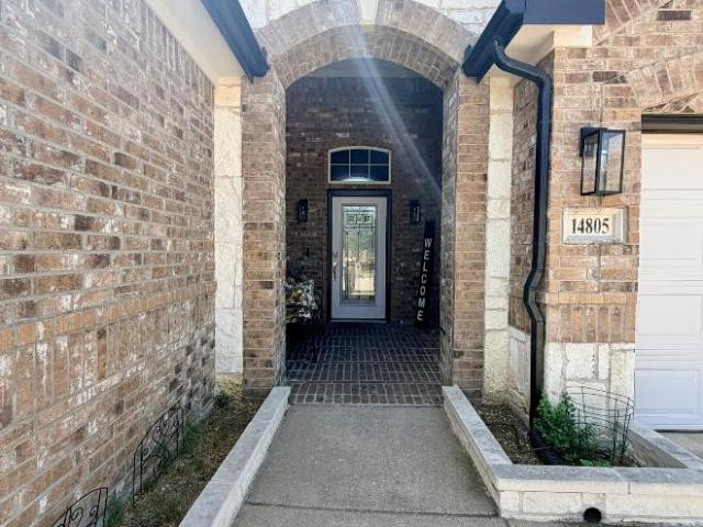 3 Br, 2 bath, Single Family 14805 Little Anne Dr