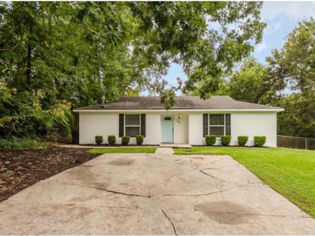 3 Br, 2 bath, Single Family 148 Shawns Way