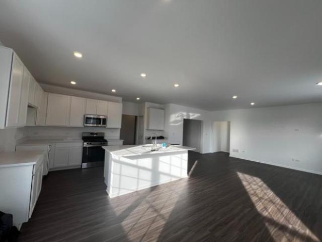 3 Br, 2 bath, Single Family 14913 S Dyer Lane