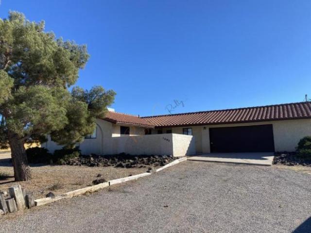 3 Br, 2 bath, Single Family 1495 Franklin Dr