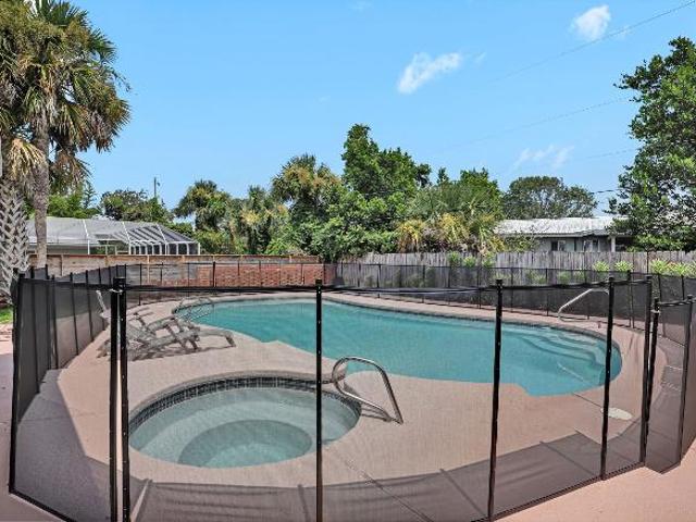 3 Br, 2 bath, Single Family 149 Southwind Cir