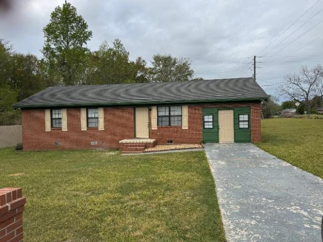 3 Br, 2 bath, Single Family 14 Flint Dr