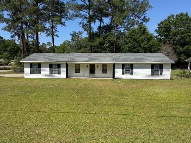 3 Br, 2 bath, Single Family 1501 Main St