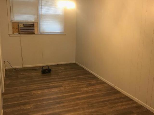 3 Br, 2 bath, Single Family 1502 Washington Ave