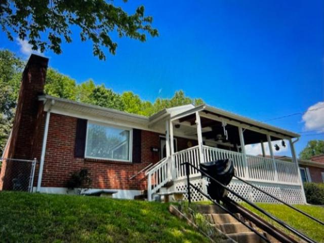 3 Br, 2 bath, Single Family 1505 Augusta Street