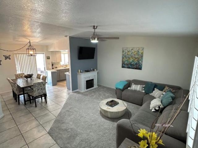 3 Br, 2 bath, Single Family 150 Monsoon Ln