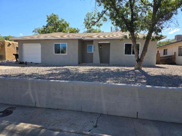 3 Br, 2 bath, Single Family 1510 Jefferson