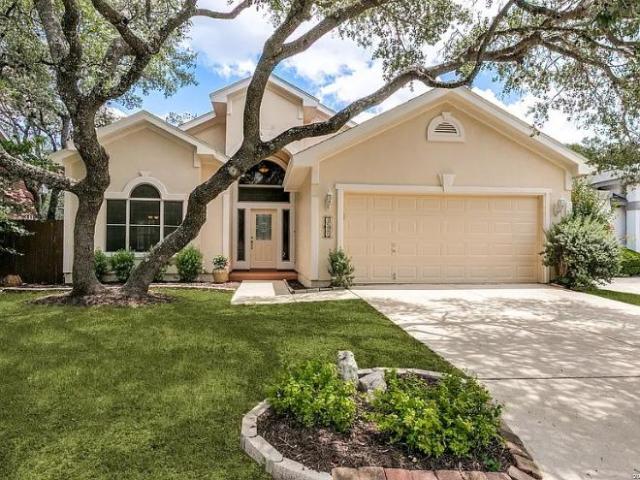 3 Br, 2 bath, Single Family 1514 Mooreshill Dr