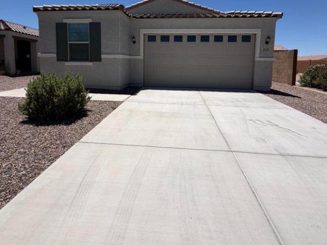 3 Br, 2 bath, Single Family 1515 W Pima Avenue
