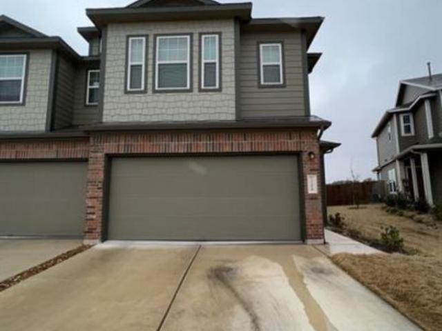 3 Br, 2 bath, Single Family 15209 Spruce Frost Cove