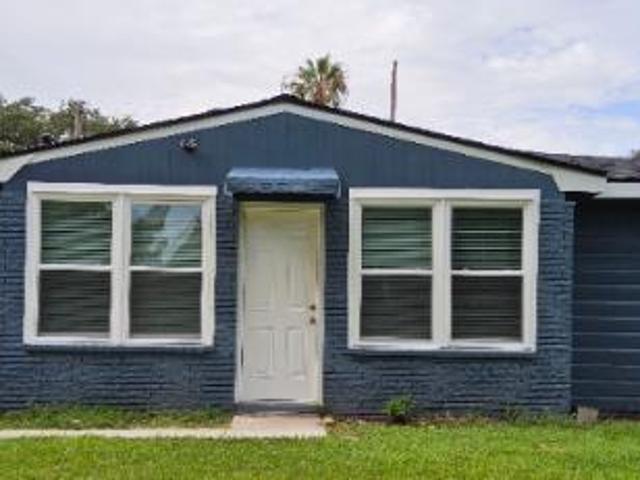 3 Br, 2 bath, Single Family 1526 2nd Ave North