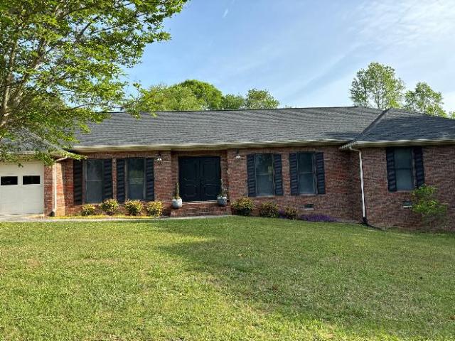 3 Br, 2 bath, Single Family 157 Eagle Dr