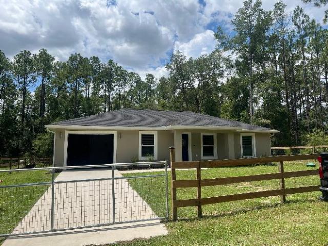 3 Br, 2 bath, Single Family 15482 SW 10th Pl