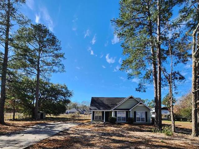 3 Br, 2 bath, Single Family 154 Nacoochee Drive