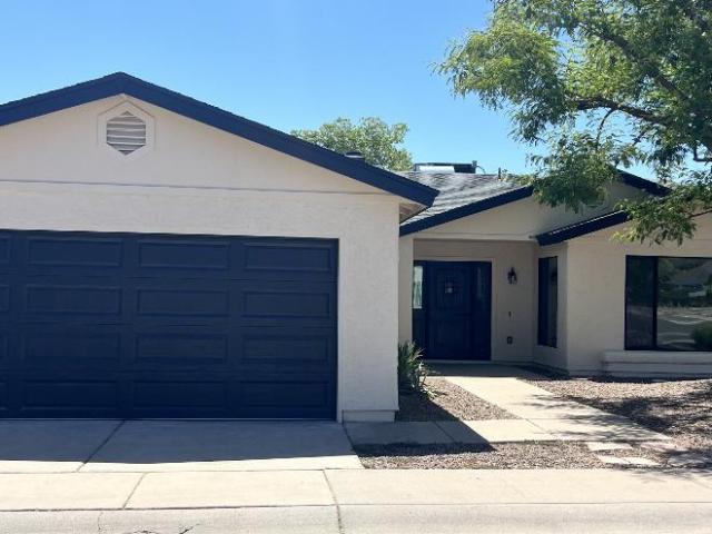 3 Br, 2 bath, Single Family 15608 N 38th St