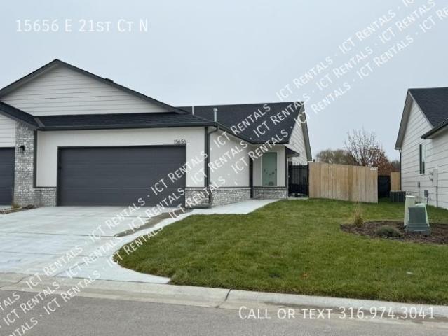 3 Br, 2 bath, Single Family 15656 E 21st Ct N