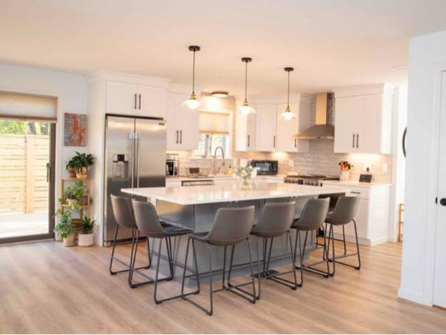 3 Br, 2 bath, Single Family 156 Tiernan Ave