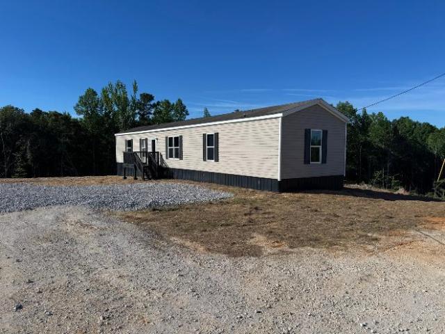 3 Br, 2 bath, Single Family 156 Fairview Church Rd