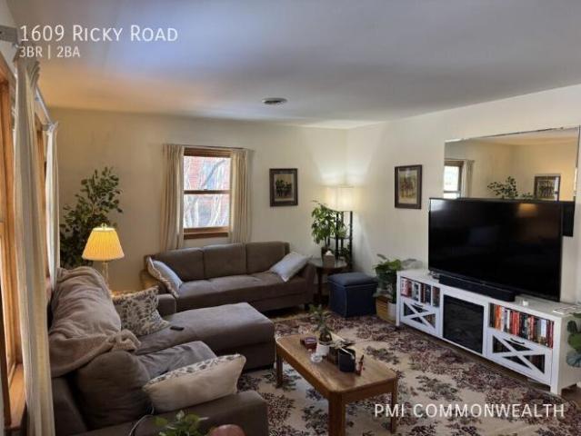 3 Br, 2 bath, Single Family 1609 Ricky Road