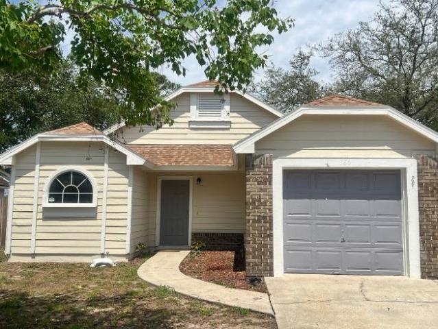 3 Br, 2 bath, Single Family 160 Edgewater Cir